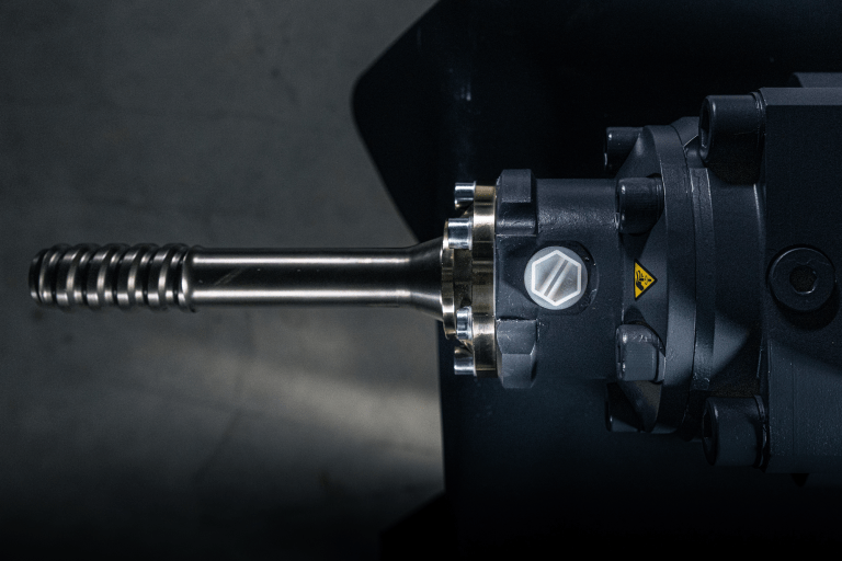 Heavy-duty rock drill DFR8 built for demanding use - Doofor